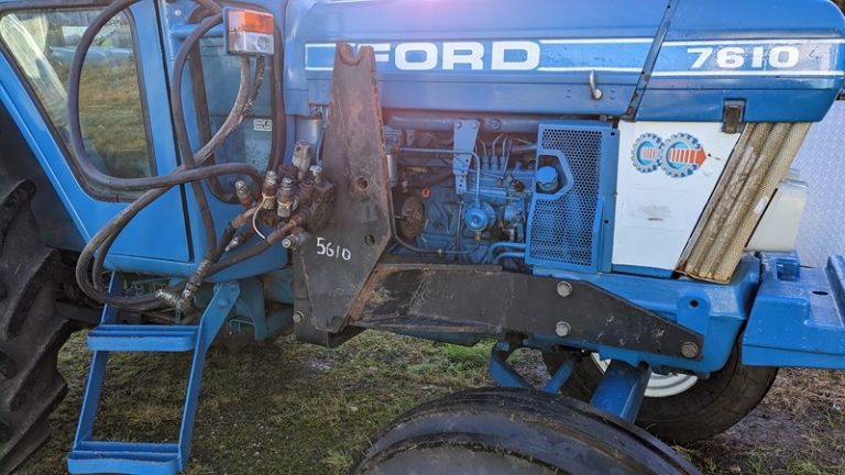 Ford 7610 - Fitting a loader - BX Project